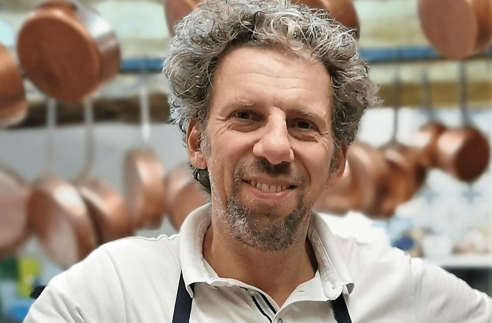 Gilles Ajuelos : Chef Du Loulou Bleu - Less Saves The Planet